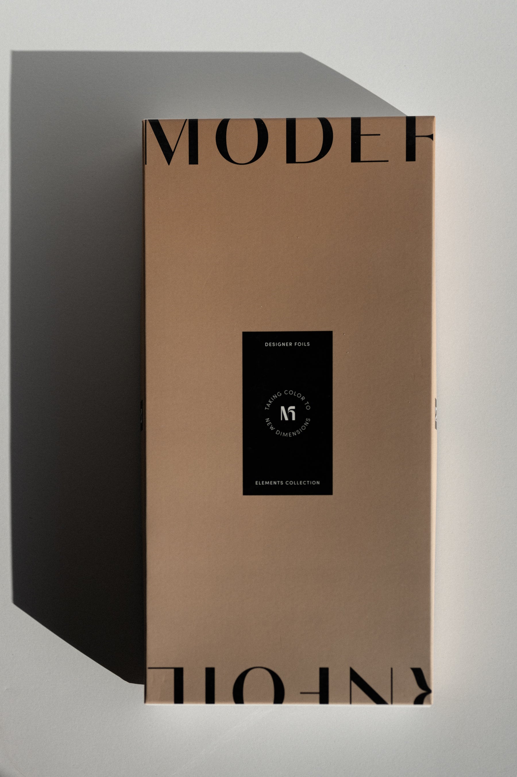 Modern Foil: Designer foils and tools for the artisan stylist